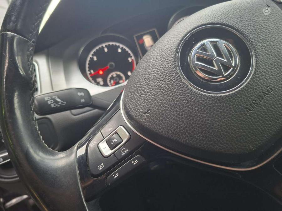 Zils Volkswagen Golf 2014 Šilutė, ar dzinēja tilpumu 1.60 L un nobraukumu 340 tūkst. km par 5000 €, foto 24 vietnē AUTOMOTO.COM.LV