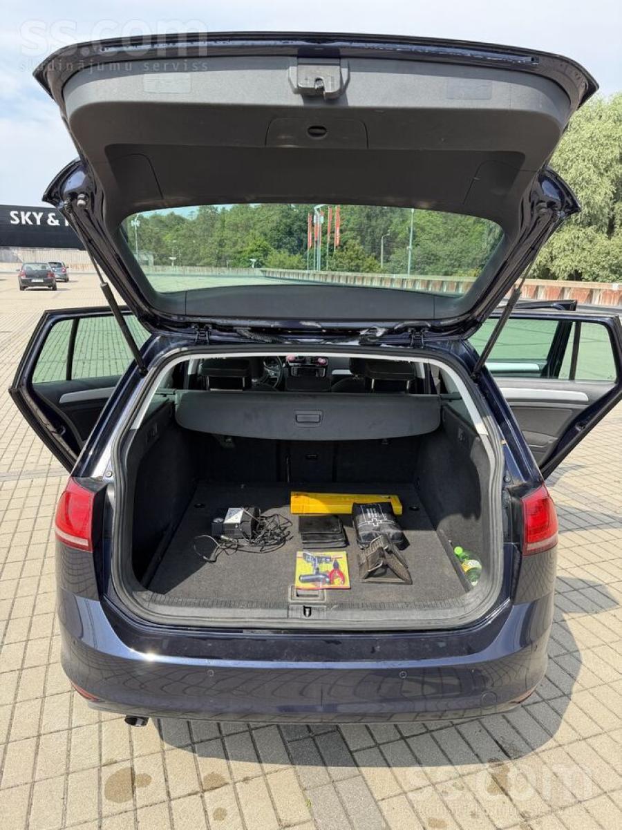 Zils Volkswagen Golf 2014 Rīga, ar dzinēja tilpumu 1.60 L un nobraukumu 190 tūkst. km par 6000 €, foto 6 vietnē AUTOMOTO.COM.LV