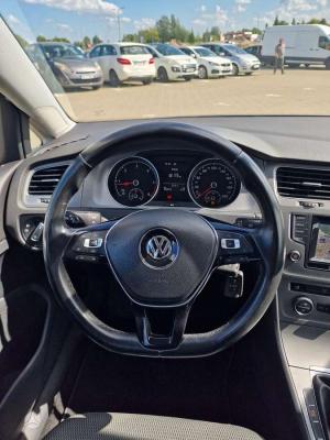 Blue Volkswagen Golf 2014 in Taurage, with an engine capacity of 1.60 L and mileage of 260 thousand km for 4400 €, photo 18 on AUTOMOTO.COM.LV