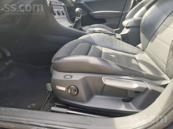 Фольксваген Гольф 2014 в Рига на AUTOMOTO.COM.LV Синий Фольксваген Гольф 2014 в Рига, объемом двигателя 1.60 л и пробегом 260 тыс. км за 5100 €, фото 9 на AUTOMOTO.COM.LV