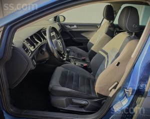 Blue Volkswagen Golf 2014 in Tukums, with an engine capacity of 2.00 L and mileage of 250 thousand km for 8500 €, photo 6 on AUTOMOTO.COM.LV