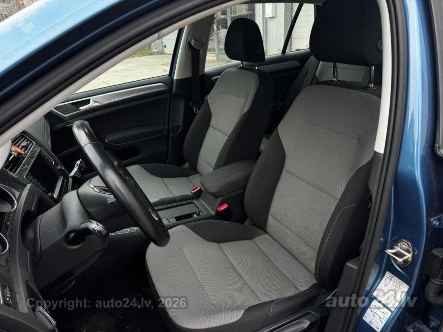 Zils Volkswagen Golf 2015 Tallina, ar dzinēja tilpumu 0.00 L un nobraukumu 60 tūkst. km par 10800 €, foto 6 vietnē AUTOMOTO.COM.LV
