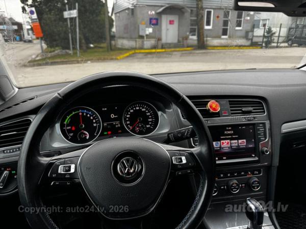 Zils Volkswagen Golf 2015 Tallina, ar dzinēja tilpumu 0.00 L un nobraukumu 60 tūkst. km par 10800 €, foto 7 vietnē AUTOMOTO.COM.LV