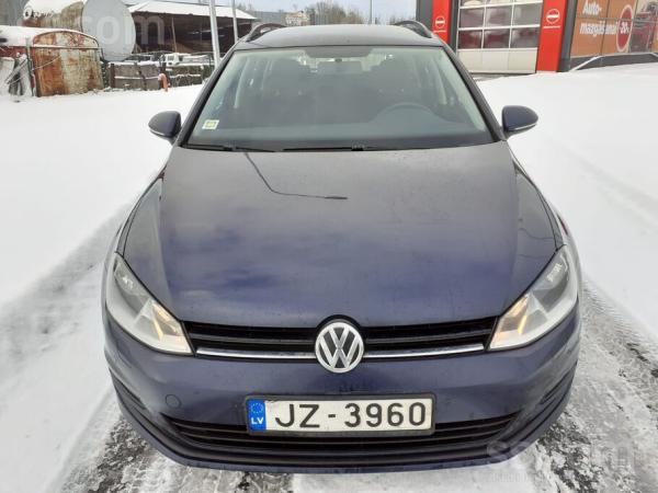 Blue Volkswagen Golf 2015 in Riga, with an engine capacity of 1.60 L and mileage of 349 thousand km for 4300 €, photo 1 on AUTOMOTO.COM.LV