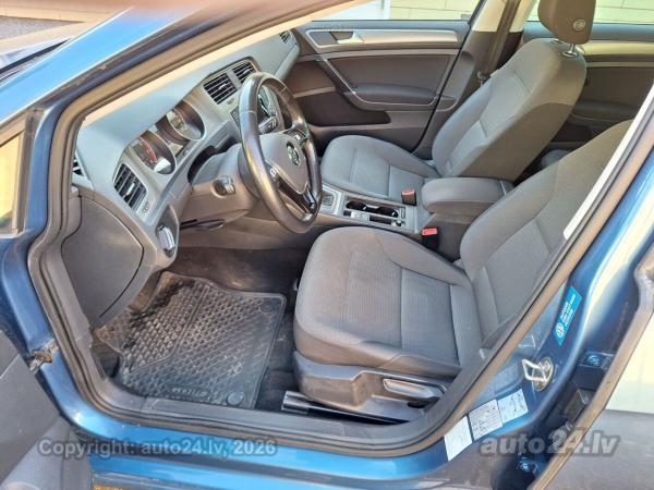Blue Volkswagen Golf 2015 in Tallinn, with an engine capacity of 1.40 L and mileage of 213 thousand km for 5999 €, photo 6 on AUTOMOTO.COM.LV