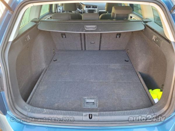 Blue Volkswagen Golf 2015 in Tallinn, with an engine capacity of 1.40 L and mileage of 213 thousand km for 5999 €, photo 8 on AUTOMOTO.COM.LV