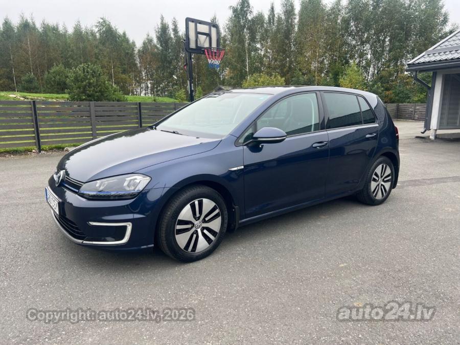 Zils Volkswagen Golf 2015 Tallina, ar dzinēja tilpumu 0.00 L un nobraukumu 153 tūkst. km par 9000 €, foto 4 vietnē AUTOMOTO.COM.LV