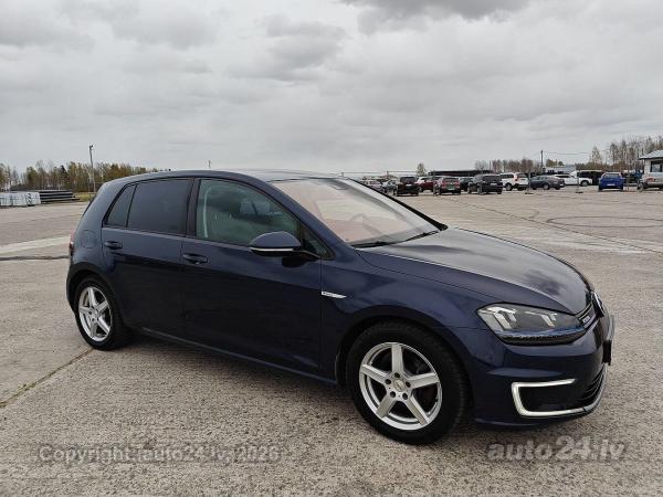 Zils Volkswagen Golf 2015 Tartu, ar dzinēja tilpumu 0.00 L un nobraukumu 212 tūkst. km par 8900 €, foto 2 vietnē AUTOMOTO.COM.LV