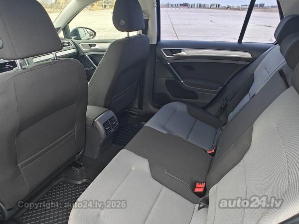 Blue Volkswagen Golf 2015 in Tartu, with an engine capacity of 0.00 L and mileage of 212 thousand km for 8900 €, photo 9 on AUTOMOTO.COM.LV