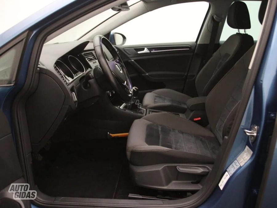 Blue Volkswagen Golf 2015 in Vilnius, with an engine capacity of 2.00 L and mileage of 249 thousand km for 7999 €, photo 5 on AUTOMOTO.COM.LV