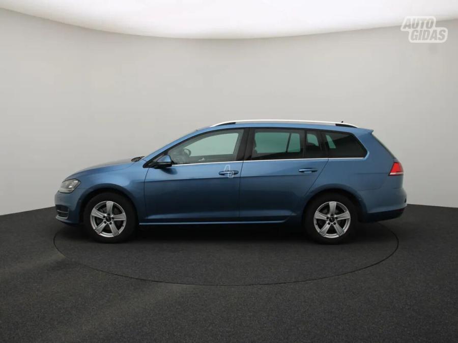 Blue Volkswagen Golf 2015 in Vilnius, with an engine capacity of 2.00 L and mileage of 249 thousand km for 7999 €, photo 7 on AUTOMOTO.COM.LV