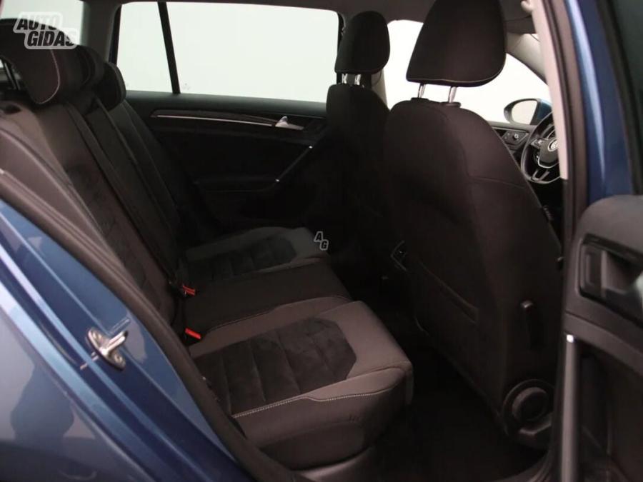 Blue Volkswagen Golf 2015 in Vilnius, with an engine capacity of 2.00 L and mileage of 249 thousand km for 7999 €, photo 16 on AUTOMOTO.COM.LV