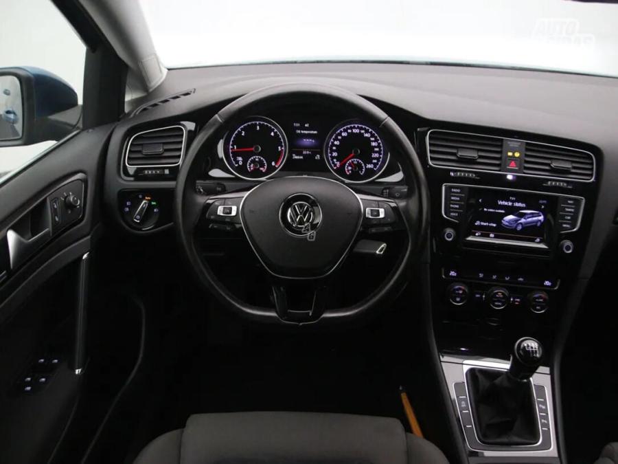 Blue Volkswagen Golf 2015 in Vilnius, with an engine capacity of 2.00 L and mileage of 249 thousand km for 7999 €, photo 18 on AUTOMOTO.COM.LV
