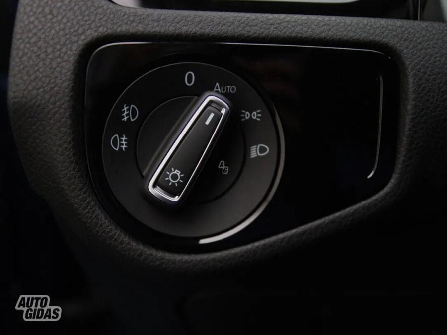 Blue Volkswagen Golf 2015 in Vilnius, with an engine capacity of 2.00 L and mileage of 249 thousand km for 7999 €, photo 28 on AUTOMOTO.COM.LV