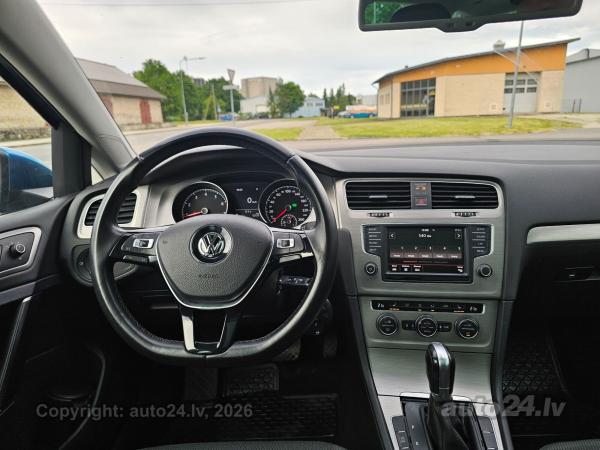 Blue Volkswagen Golf 2015 in Paide, with an engine capacity of 1.40 L and mileage of 199 thousand km for 6999 €, photo 8 on AUTOMOTO.COM.LV
