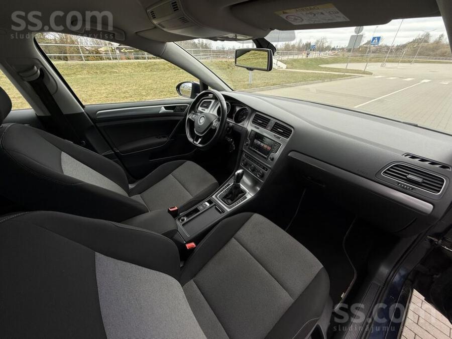 Zils Volkswagen Golf 2015 Rēzekne, ar dzinēja tilpumu 1.60 L un nobraukumu 221 tūkst. km par 5990 €, foto 13 vietnē AUTOMOTO.COM.LV