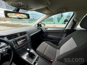 Zils Volkswagen Golf 2015 Rēzekne, ar dzinēja tilpumu 1.60 L un nobraukumu 221 tūkst. km par 5990 €, foto 17 vietnē AUTOMOTO.COM.LV