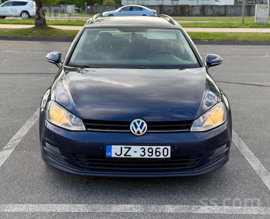 Zils Volkswagen Golf 2015 Rīga, ar dzinēja tilpumu 1.60 L un nobraukumu 352 tūkst. km par 3900 €, foto 1 vietnē AUTOMOTO.COM.LV