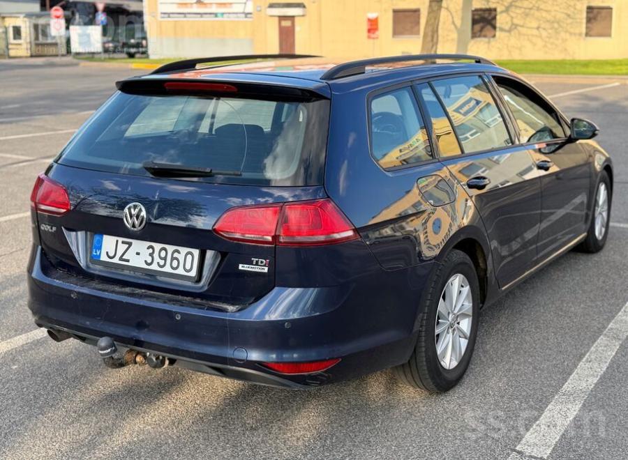 Zils Volkswagen Golf 2015 Rīga, ar dzinēja tilpumu 1.60 L un nobraukumu 352 tūkst. km par 3900 €, foto 6 vietnē AUTOMOTO.COM.LV