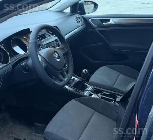 Zils Volkswagen Golf 2015 Rīga, ar dzinēja tilpumu 1.60 L un nobraukumu 352 tūkst. km par 3900 €, foto 7 vietnē AUTOMOTO.COM.LV