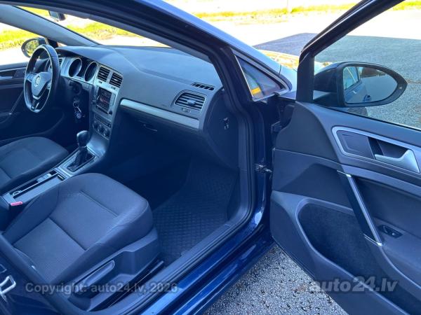 Blue Volkswagen Golf 2015 in Paide, with an engine capacity of 1.40 L and mileage of 234 thousand km for 6390 €, photo 8 on AUTOMOTO.COM.LV