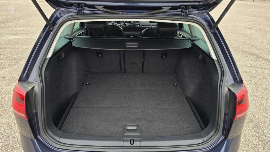 Zils Volkswagen Golf 2015 Marijampole, ar dzinēja tilpumu 1.60 L un nobraukumu 299 tūkst. km par 6450 €, foto 19 vietnē AUTOMOTO.COM.LV