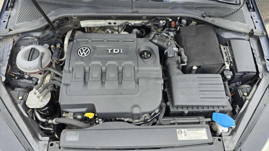 Zils Volkswagen Golf 2015 Marijampole, ar dzinēja tilpumu 1.60 L un nobraukumu 299 tūkst. km par 6450 €, foto 21 vietnē AUTOMOTO.COM.LV