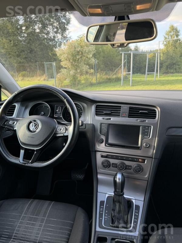 Blue Volkswagen Golf 2015 in Riga, with an engine capacity of 1.60 L and mileage of 290 thousand km for 5500 €, photo 7 on AUTOMOTO.COM.LV