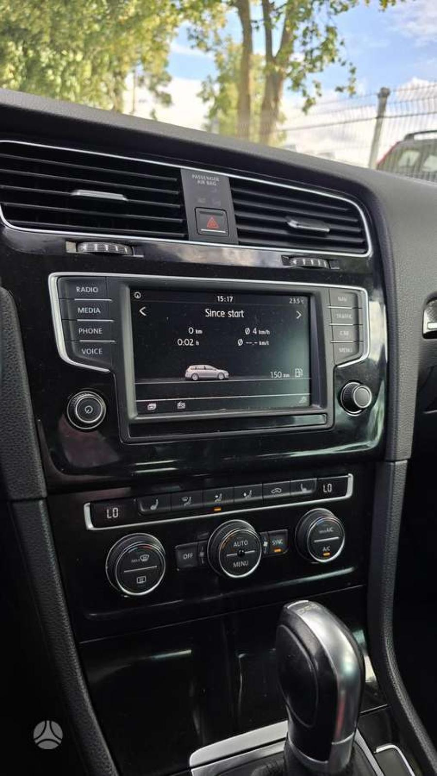 Zils Volkswagen Golf 2015 Marijampole, ar dzinēja tilpumu 1.60 L un nobraukumu 299 tūkst. km par 6850 €, foto 17 vietnē AUTOMOTO.COM.LV