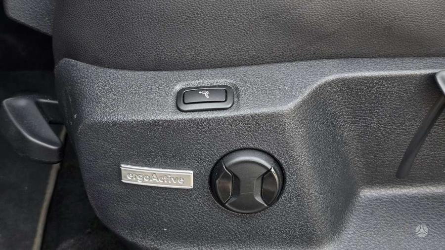 Zils Volkswagen Golf 2015 Marijampole, ar dzinēja tilpumu 1.60 L un nobraukumu 299 tūkst. km par 6850 €, foto 19 vietnē AUTOMOTO.COM.LV