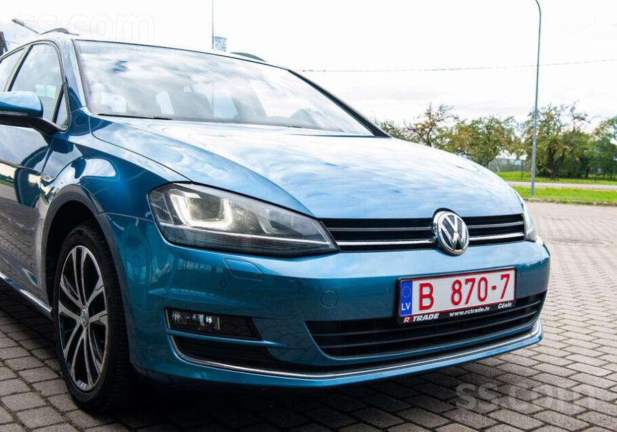 Blue Volkswagen Golf 2015 in Cesis, with an engine capacity of 1.60 L and mileage of 204 thousand km for 7500 €, photo 10 on AUTOMOTO.COM.LV