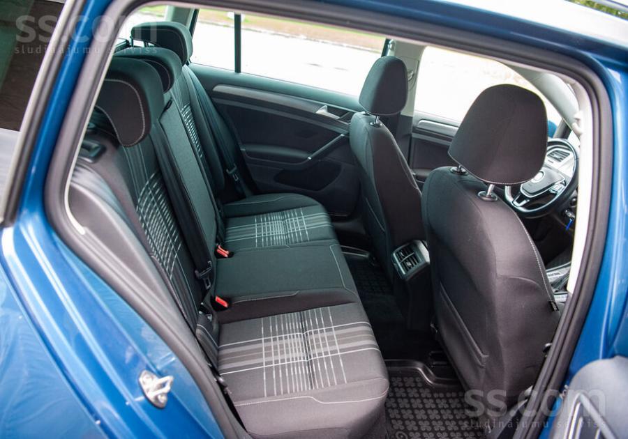 Blue Volkswagen Golf 2015 in Cesis, with an engine capacity of 1.60 L and mileage of 204 thousand km for 7500 €, photo 24 on AUTOMOTO.COM.LV