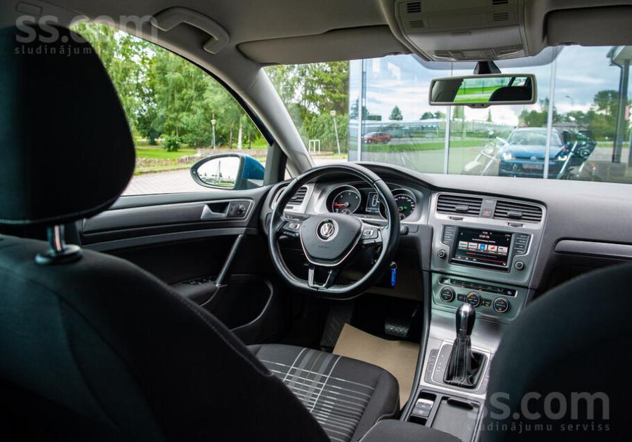 Blue Volkswagen Golf 2015 in Cesis, with an engine capacity of 1.60 L and mileage of 204 thousand km for 7500 €, photo 25 on AUTOMOTO.COM.LV
