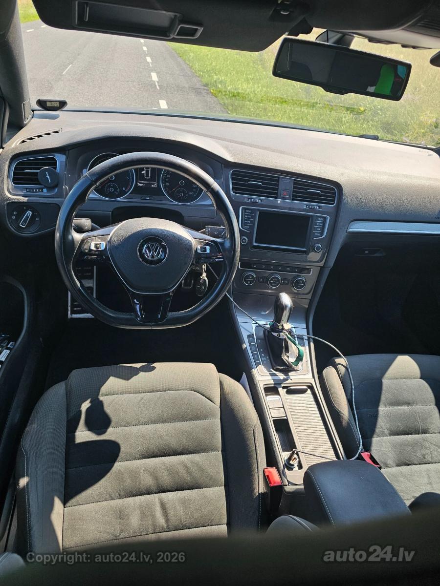 Zils Volkswagen Golf 2015 Tallina, ar dzinēja tilpumu 2.00 L un nobraukumu 279 tūkst. km par 9900 €, foto 6 vietnē AUTOMOTO.COM.LV