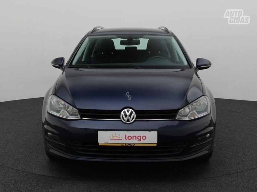 Blue Volkswagen Golf 2016 in Vilnius, with an engine capacity of 1.60 L and mileage of 247 thousand km for 7199 €, photo 3 on AUTOMOTO.COM.LV