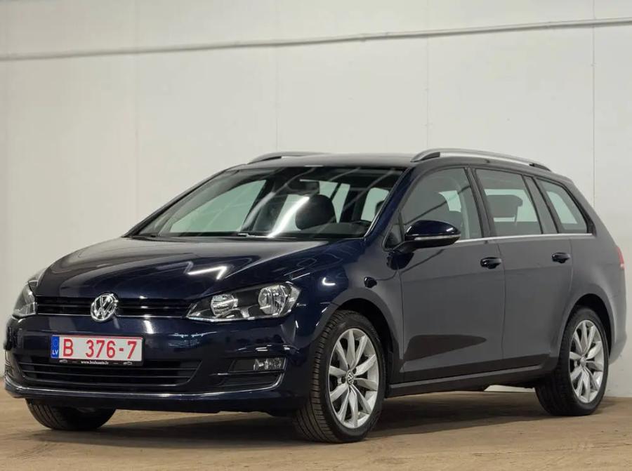 Blue Volkswagen Golf 2016 in Jurmala, with an engine capacity of 1.60 L and mileage of 271 thousand km for 7750 €, photo 3 on AUTOMOTO.COM.LV