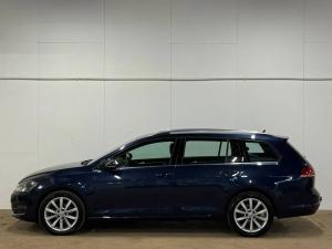 Blue Volkswagen Golf 2016 in Jurmala, with an engine capacity of 1.60 L and mileage of 271 thousand km for 7750 €, photo 7 on AUTOMOTO.COM.LV