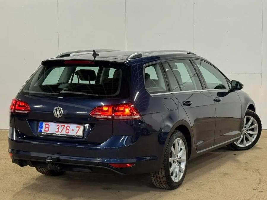 Blue Volkswagen Golf 2016 in Jurmala, with an engine capacity of 1.60 L and mileage of 271 thousand km for 7750 €, photo 15 on AUTOMOTO.COM.LV