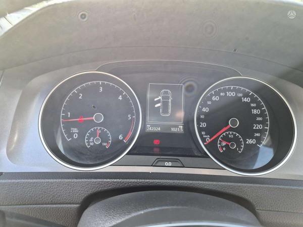 Zils Volkswagen Golf 2016 Viļņa, ar dzinēja tilpumu 1.60 L un nobraukumu 242 tūkst. km par 6300 €, foto 5 vietnē AUTOMOTO.COM.LV