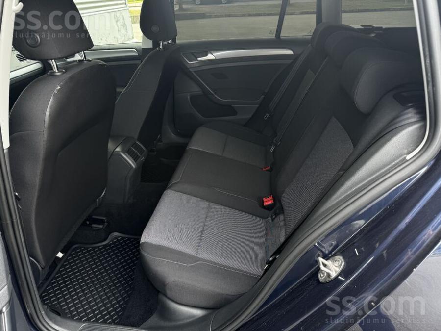 Blue Volkswagen Golf 2016 in Riga, with an engine capacity of 1.40 L and mileage of 234 thousand km for 7500 €, photo 11 on AUTOMOTO.COM.LV