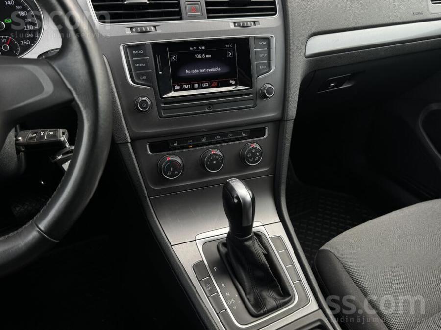 Blue Volkswagen Golf 2016 in Riga, with an engine capacity of 1.40 L and mileage of 234 thousand km for 7500 €, photo 17 on AUTOMOTO.COM.LV