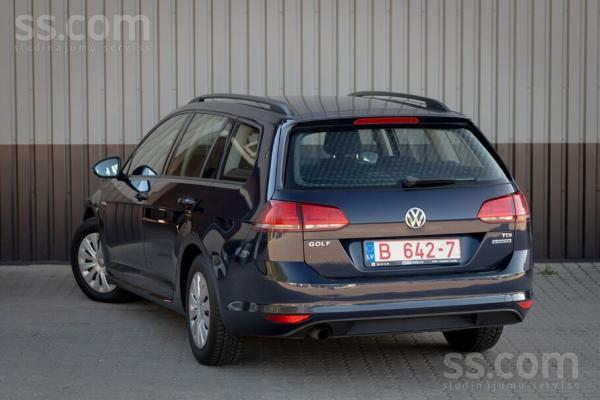 Blue Volkswagen Golf 2016 in Talsi, with an engine capacity of 1.60 L and mileage of 266 thousand km for 7950 €, photo 4 on AUTOMOTO.COM.LV