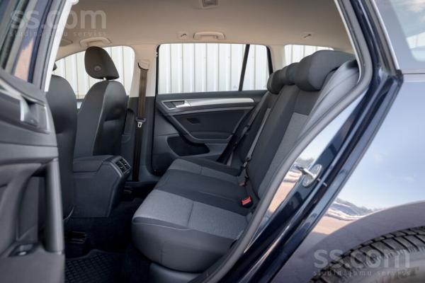 Blue Volkswagen Golf 2016 in Talsi, with an engine capacity of 1.60 L and mileage of 266 thousand km for 7950 €, photo 10 on AUTOMOTO.COM.LV