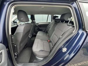 Zils Volkswagen Golf 2016 Šauļi, ar dzinēja tilpumu 1.60 L un nobraukumu 266 tūkst. km par 5900 €, foto 18 vietnē AUTOMOTO.COM.LV