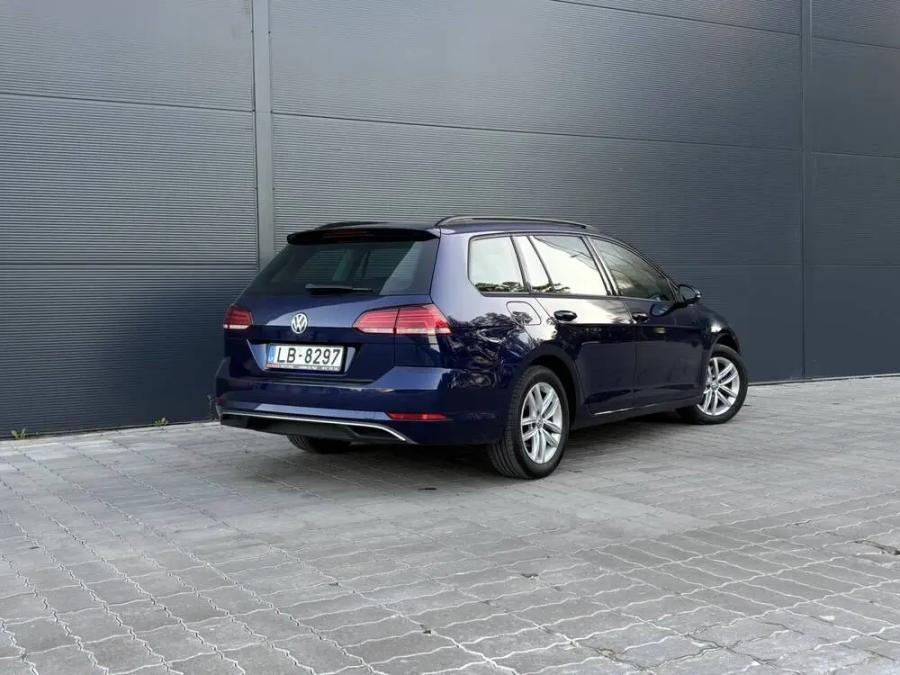 Zils Volkswagen Golf 2017 Rīga, ar dzinēja tilpumu 1.50 L un nobraukumu 140 tūkst. km par 9900 €, foto 6 vietnē AUTOMOTO.COM.LV