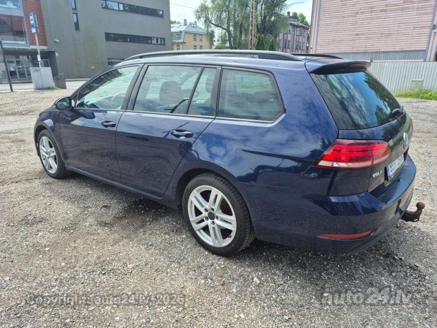 Zils Volkswagen Golf 2017 Tallina, ar dzinēja tilpumu 1.60 L un nobraukumu 243 tūkst. km par 7000 €, foto 5 vietnē AUTOMOTO.COM.LV