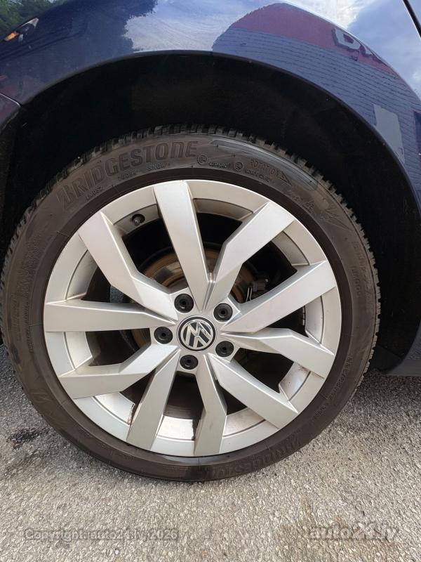 Zils Volkswagen Golf 2017 Tallina, ar dzinēja tilpumu 2.00 L un nobraukumu 263 tūkst. km par 10900 €, foto 4 vietnē AUTOMOTO.COM.LV