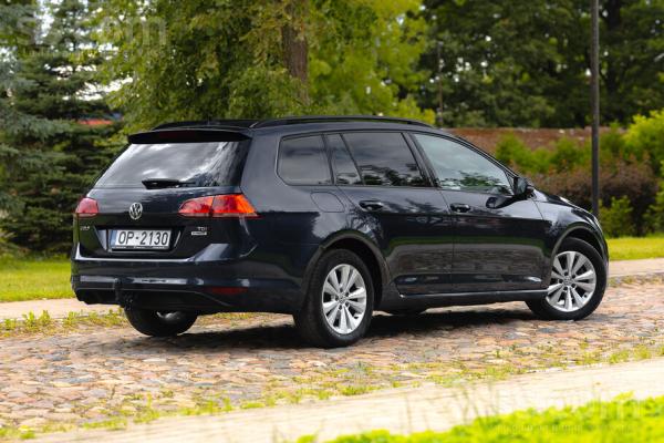Blue Volkswagen Golf 2017 in Jelgava, with an engine capacity of 1.60 L and mileage of 226 thousand km for 7490 €, photo 6 on AUTOMOTO.COM.LV