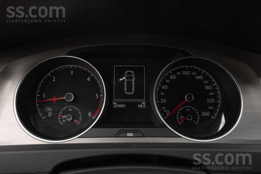Zils Volkswagen Golf 2017 Jelgava, ar dzinēja tilpumu 1.60 L un nobraukumu 226 tūkst. km par 7490 €, foto 17 vietnē AUTOMOTO.COM.LV
