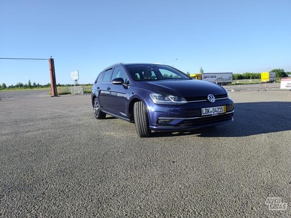 Blue Volkswagen Golf 2018 in Vilnius, with an engine capacity of 1.40 L and mileage of 202 thousand km for 12300 €, photo 1 on AUTOMOTO.COM.LV